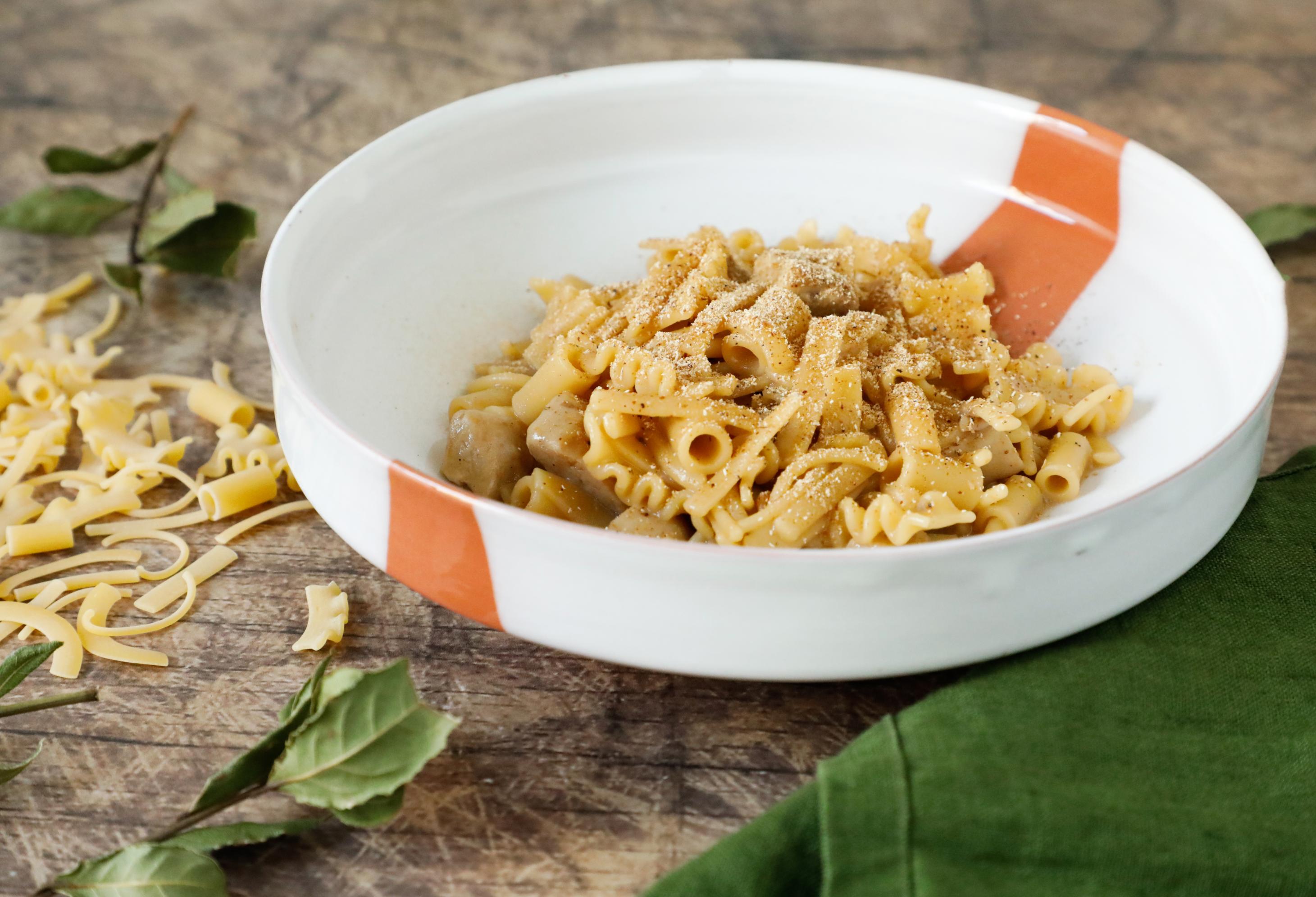 Pasta mista in brodo di funghi porcini