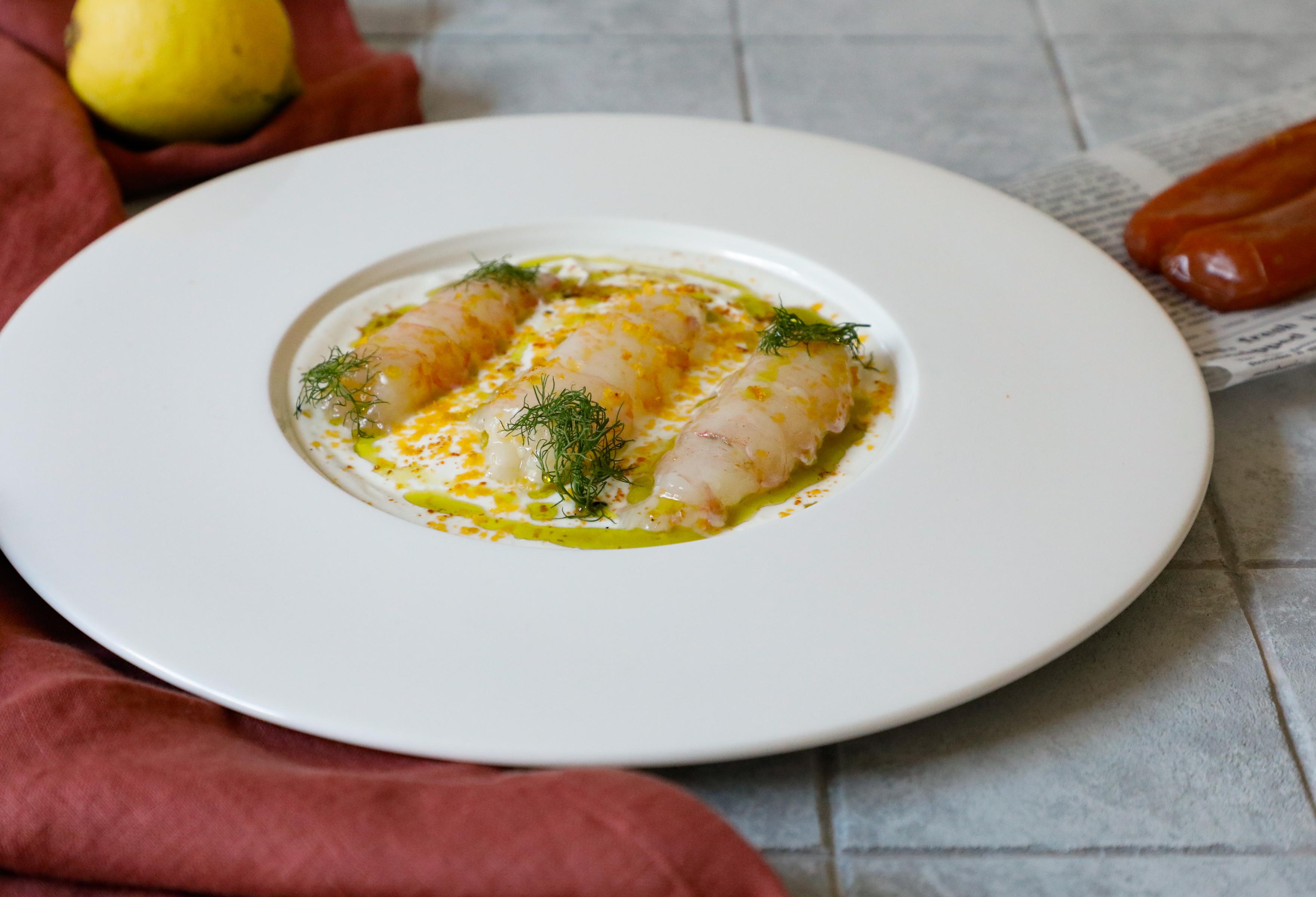 Crema di robiola e scampi crudi