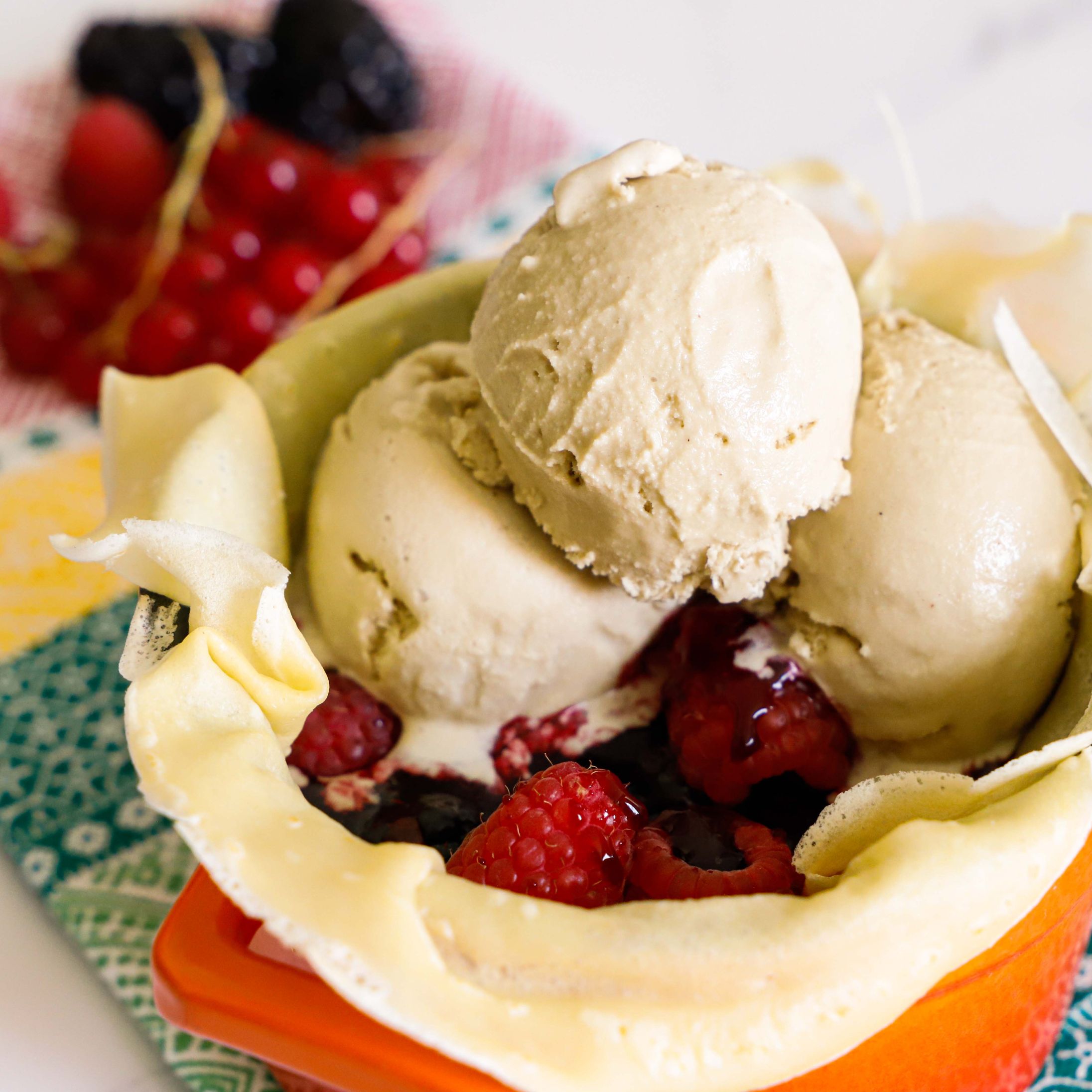 Crepes con gelato al pistacchio e frutti di bosco: la ricetta