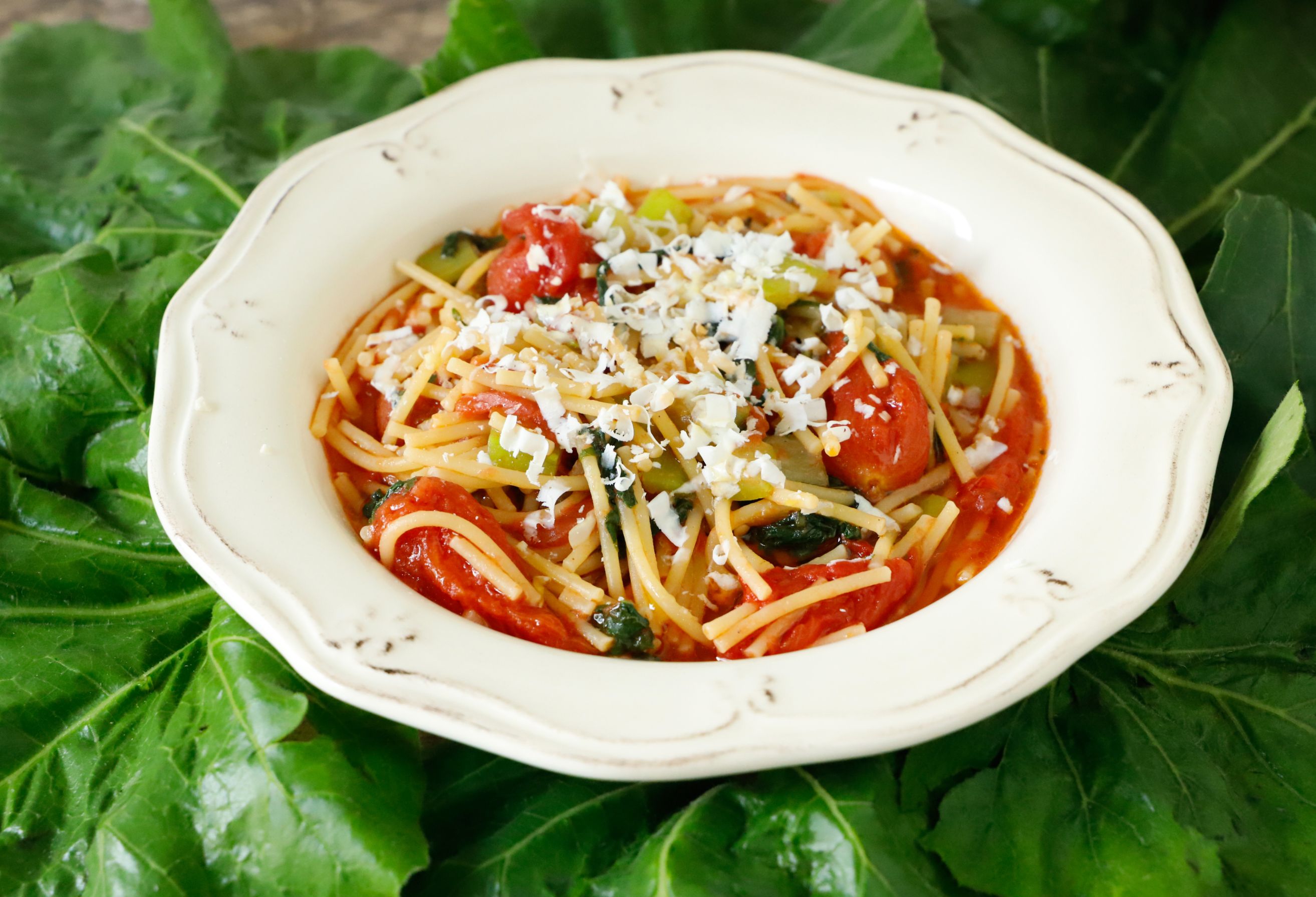 Pasta con i tenerumi: bontà autentica e ricetta antispreco