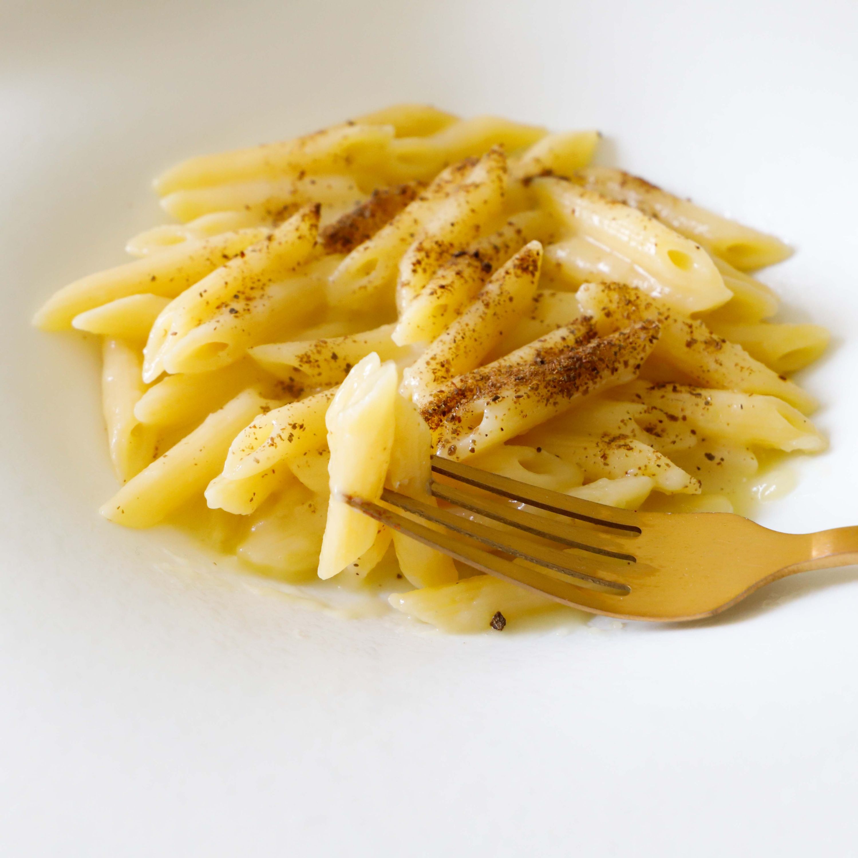 Pennette, patate, colatura di alici e capperi