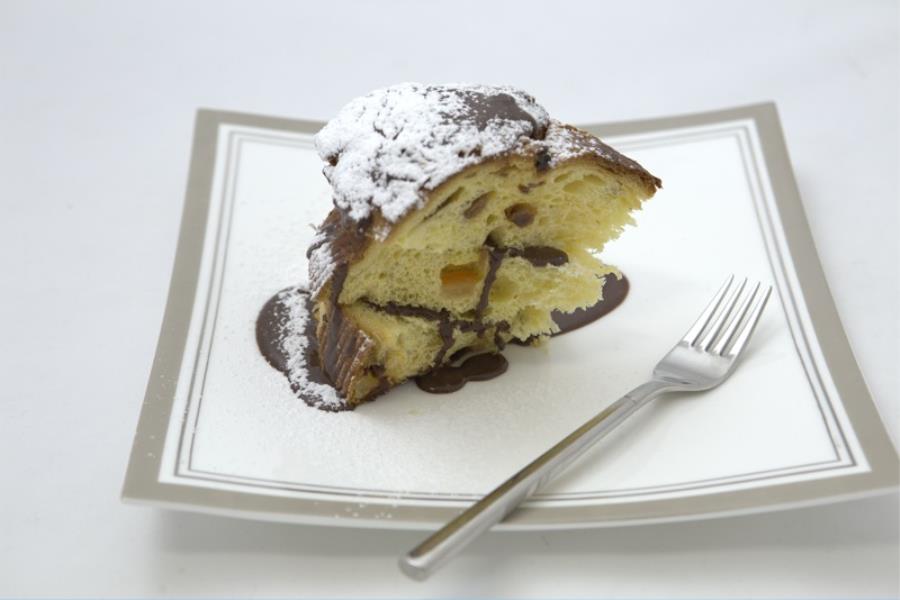 Panettone con crema al cioccolato