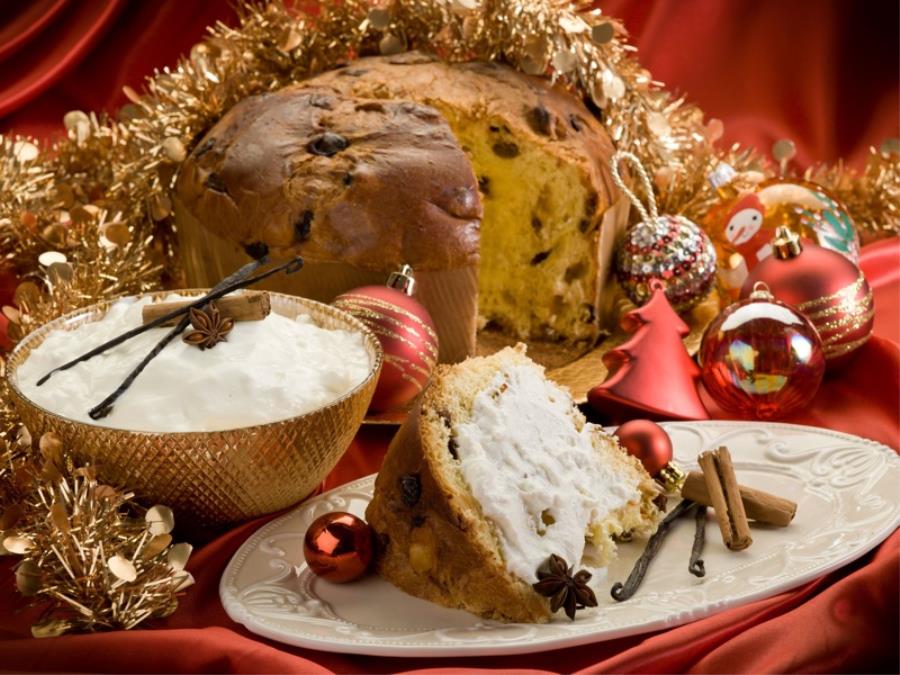 Panettone con crema di ricotta