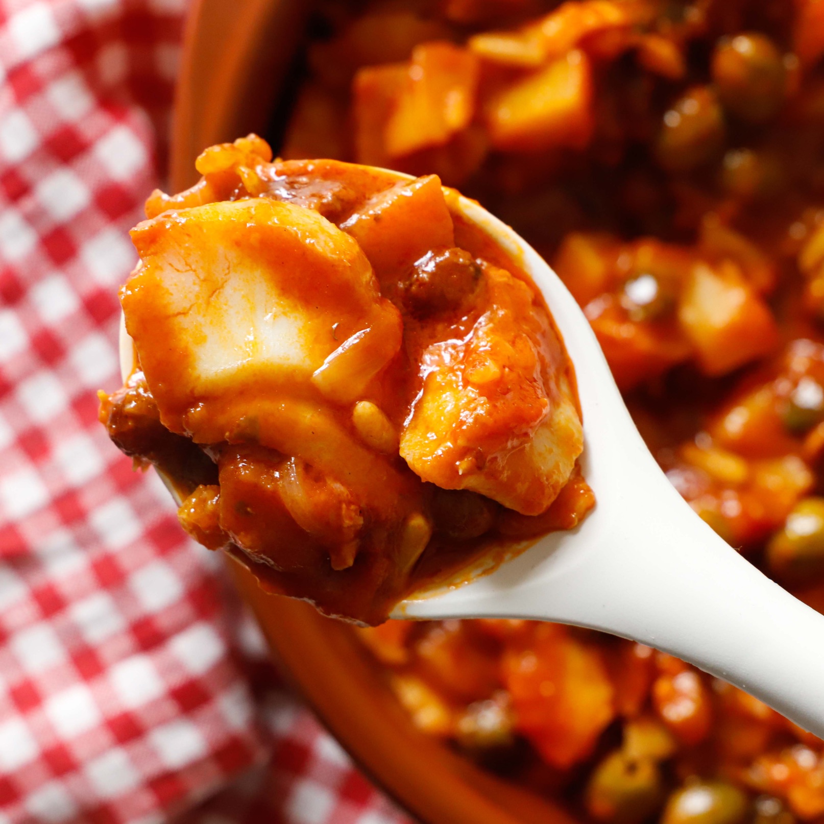 Pescestocco a ghiotta alla messinese: ricetta tradizionale