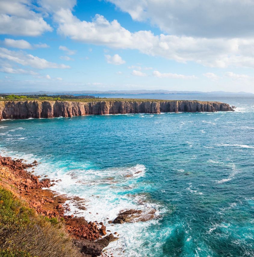 L’isola di San Pietro e la storia di Carloforte | Viaggi | Saporie ...